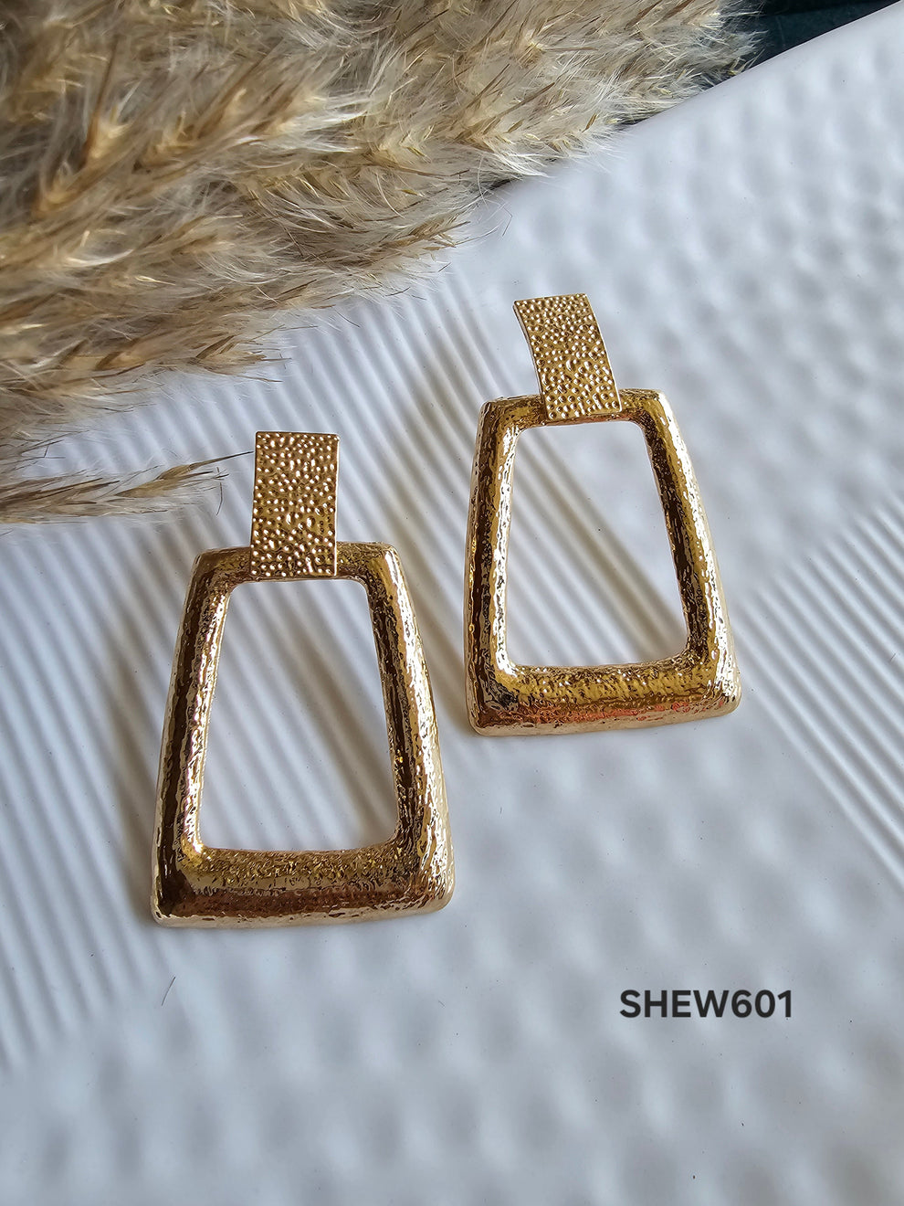 Regal Frame Drops – Style Hutch Fashion